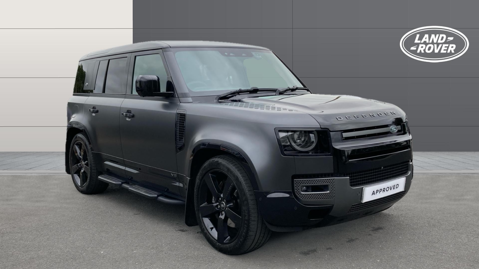 New Land Rover Defender Trophy Edition 2025 review: a family SUV for ...