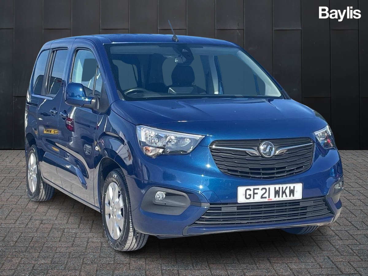Vauxhall Combo Life review: MPV that's low on charisma, high on utility ...