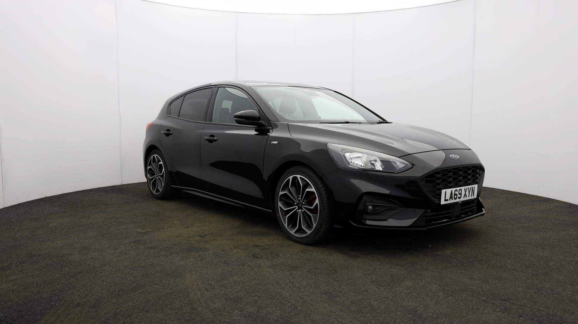 Ford Focus review | Auto Express