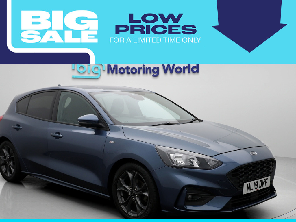 Ford Focus review | Auto Express