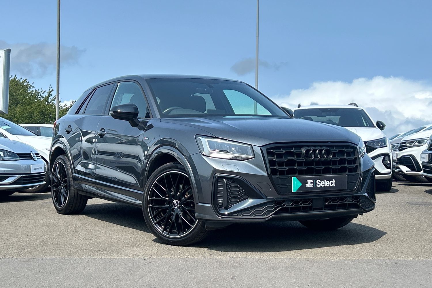 Audi Q2 review: premium small SUV with plenty of style | Auto Express