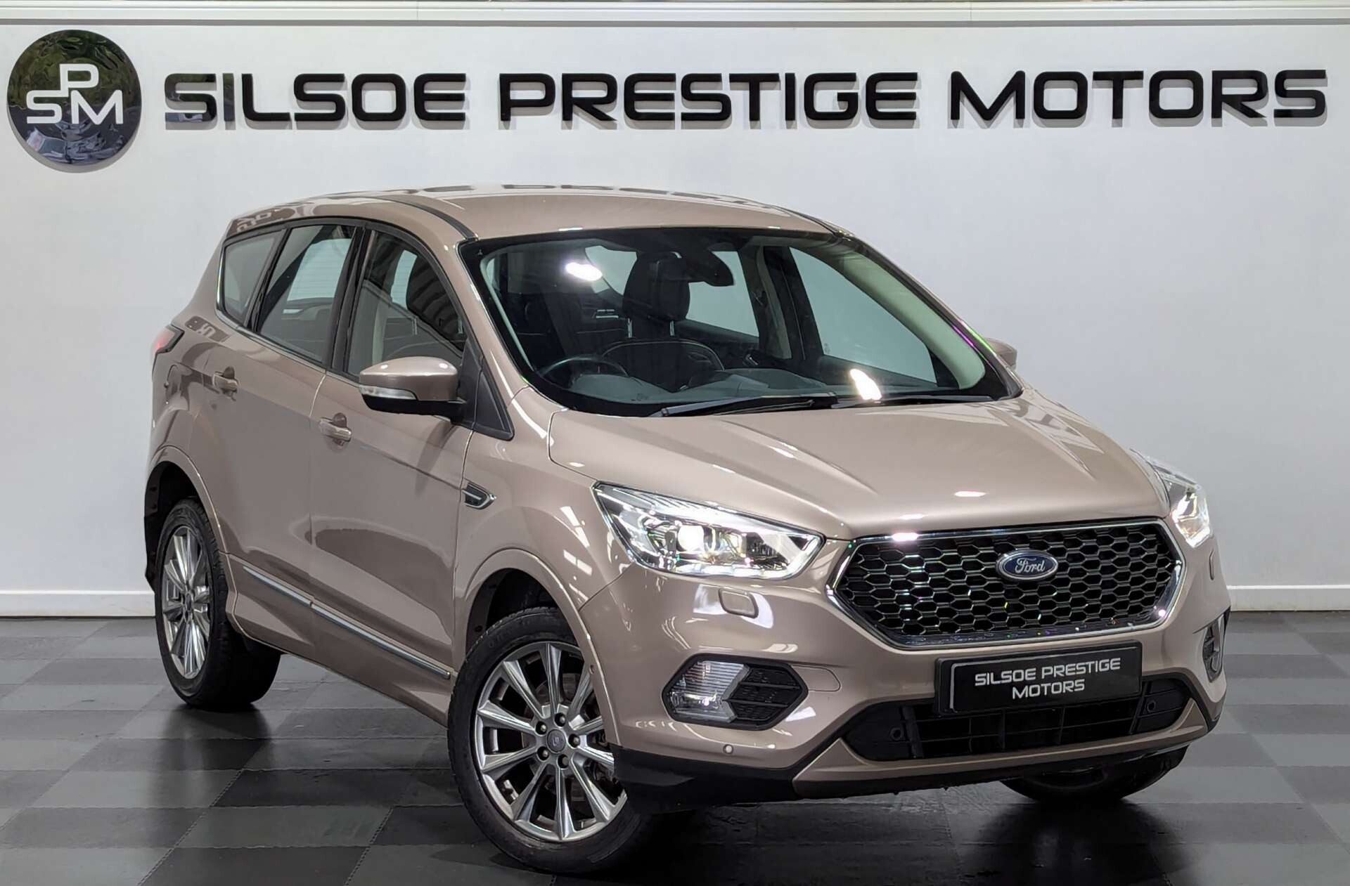 New Ford Kuga facelift 2024 review: sensible SUV gets a bold new face ...
