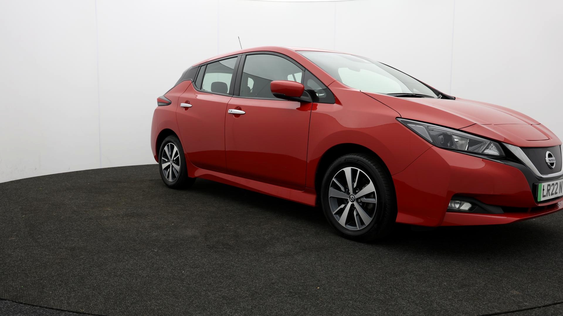 Nissan Leaf review | Auto Express