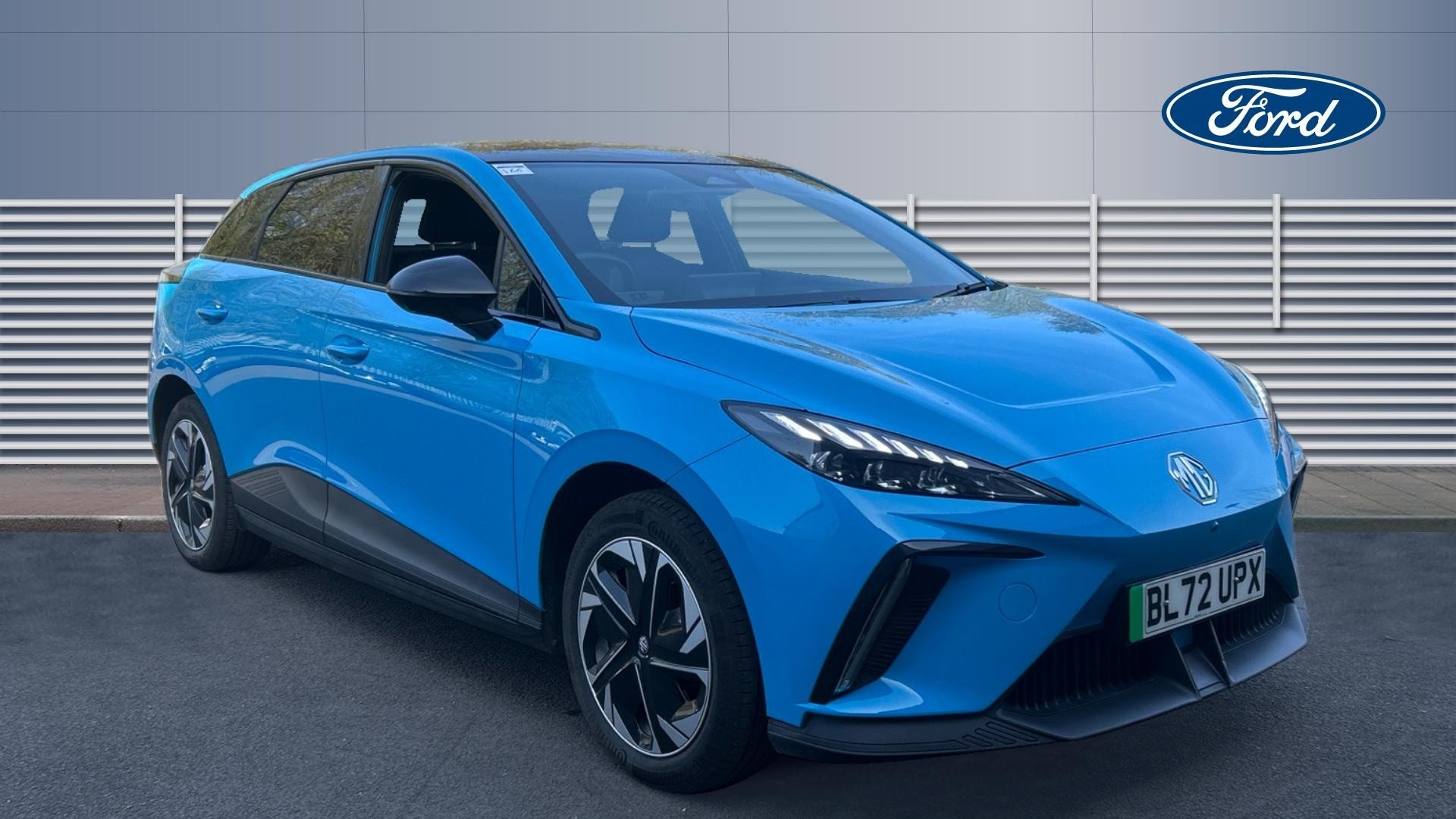 MG4 Trophy Extended Range 2023 review | Auto Express